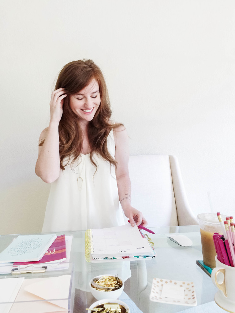 b is for bonnie loves Summer Ellis bijouterie | Minimal, Feminine ...